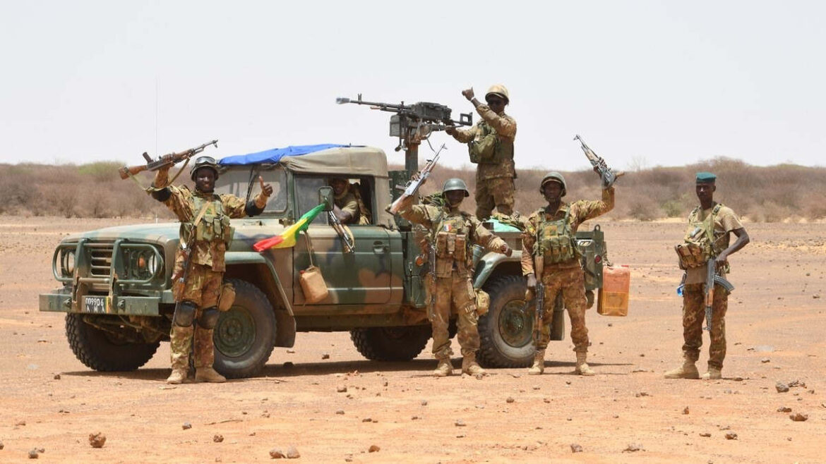 Mali : Assimi Goïta devient ministre de la Défense après la mort de ...