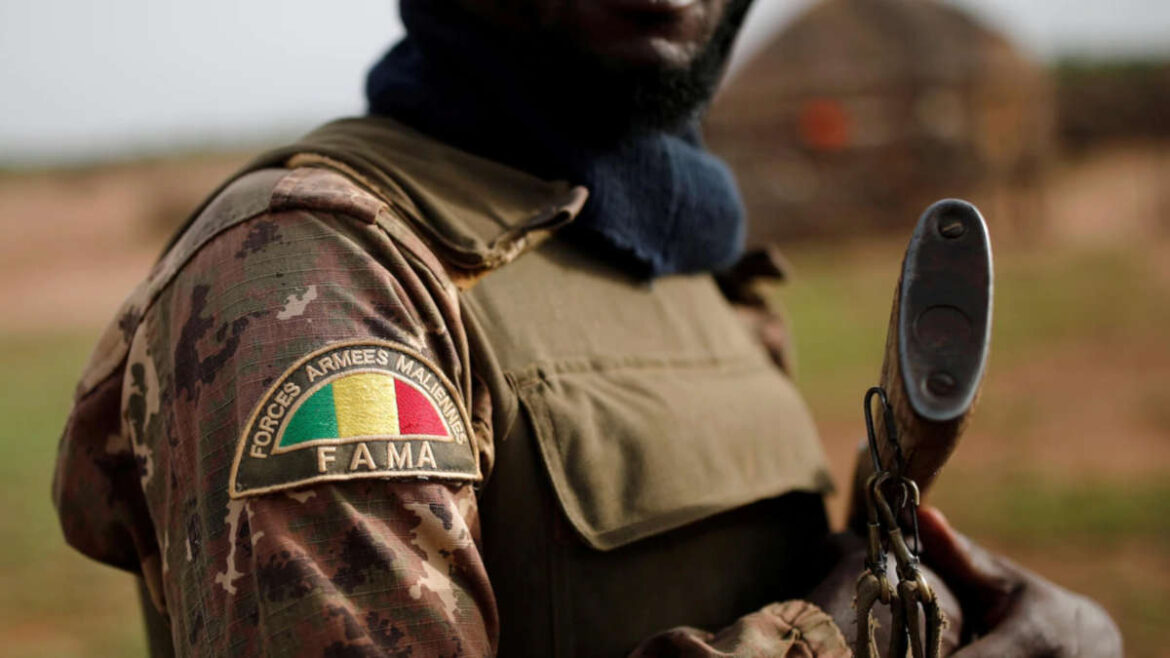 Au Mali et au Burkina, la moto est devenue un enjeu de guerre – La ...