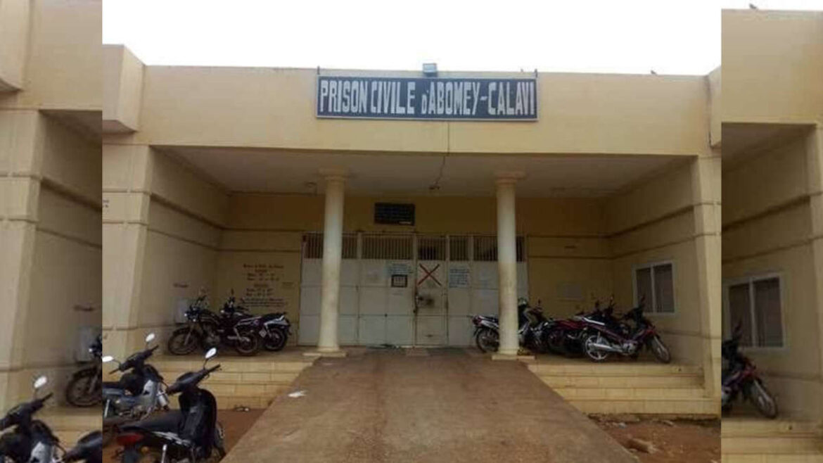 Présidentielle 2026 au Bénin : l’armée rappelle son obligation de ...
